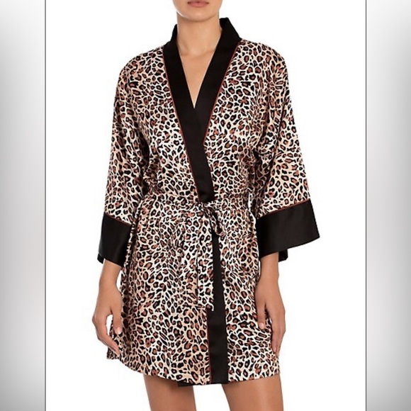 In Bloom | Intimates & Sleepwear | In Bloom Leopard Print Robe | Poshmark